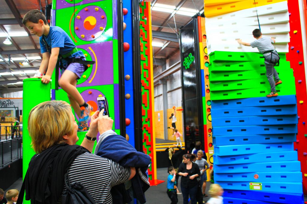 Clip 'n' Climb - Jump and Climb